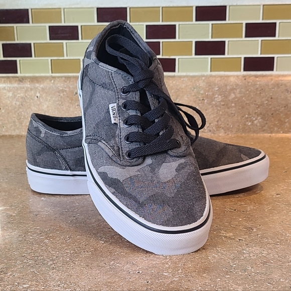 Vans | Shoes | Nwts Vans Classic Camo Canvas Authentic Shoes Mens 8 ...
